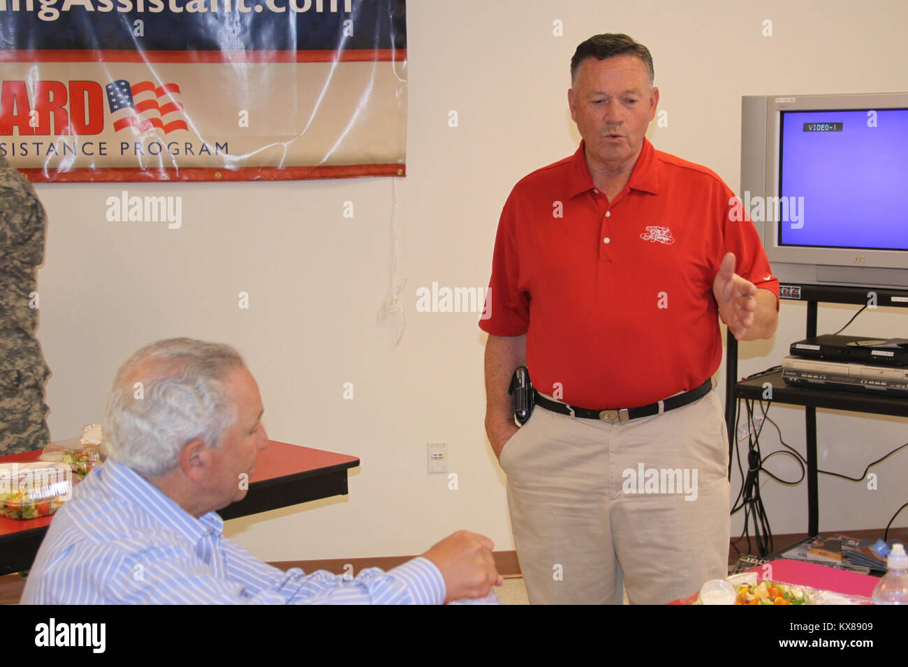 US Army National Guard recruiting Stock Photo - Alamy