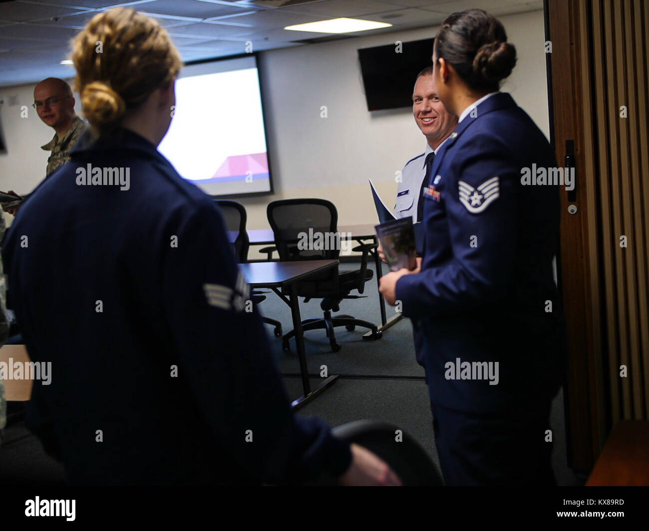 U.S. Army National Guard classroom education and learning Stock Photo ...