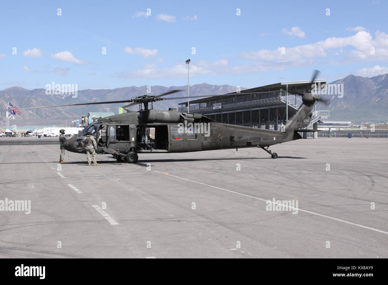 US Army National Guard training with Black Hawk helicopter Stock Photo ...