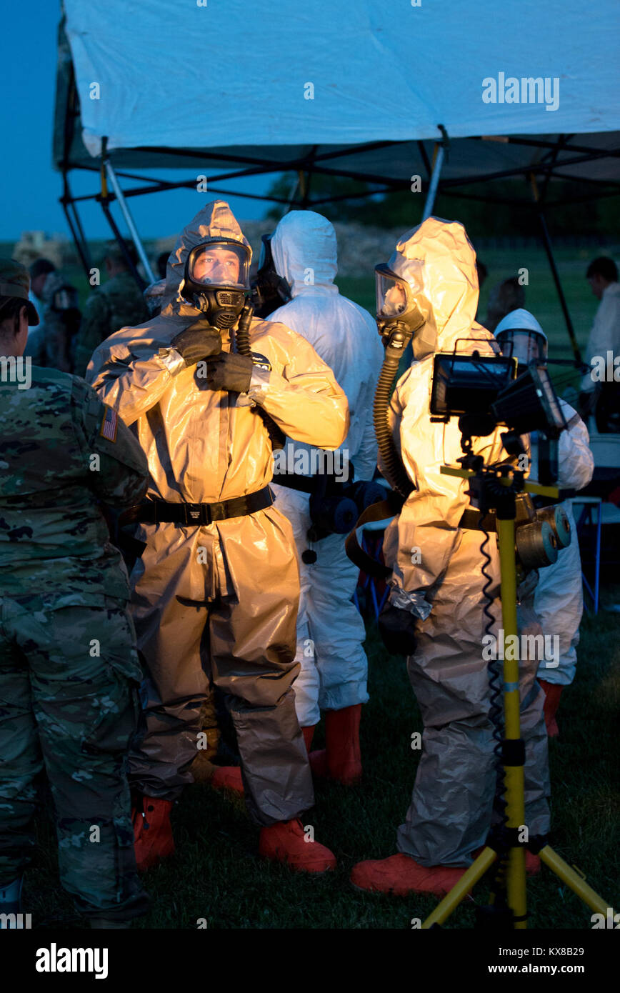 Soldiers from the Utah National Guard and FEMA Region VIII Homeland ...