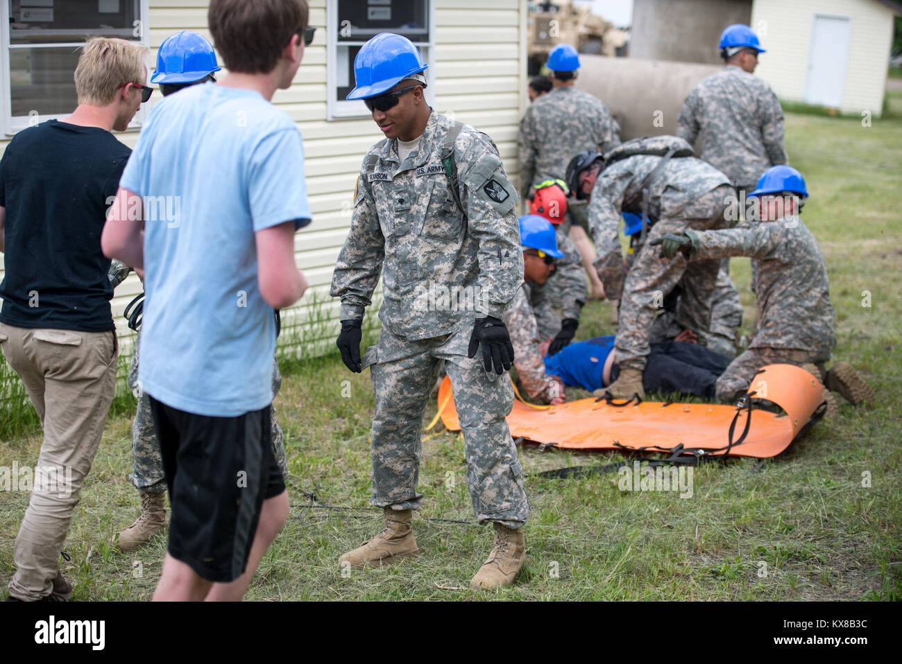 Soldiers from the Utah National Guard and FEMA Region VIII Homeland ...