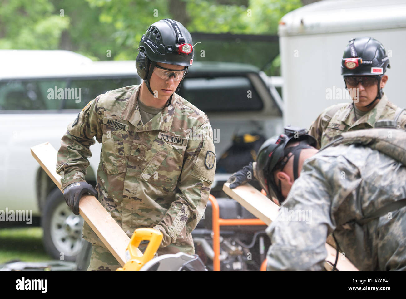 Soldiers from the Utah National Guard and FEMA Region VIII Homeland ...