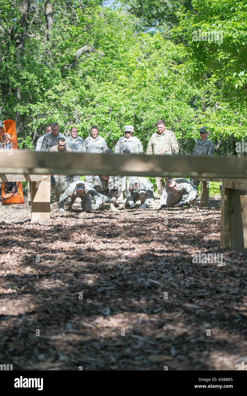 Soldiers from the Utah National Guard and FEMA Region VIII Homeland ...