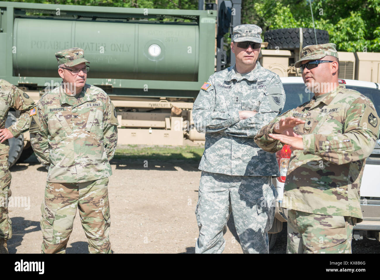 Soldiers from the Utah National Guard and FEMA Region VIII Homeland ...