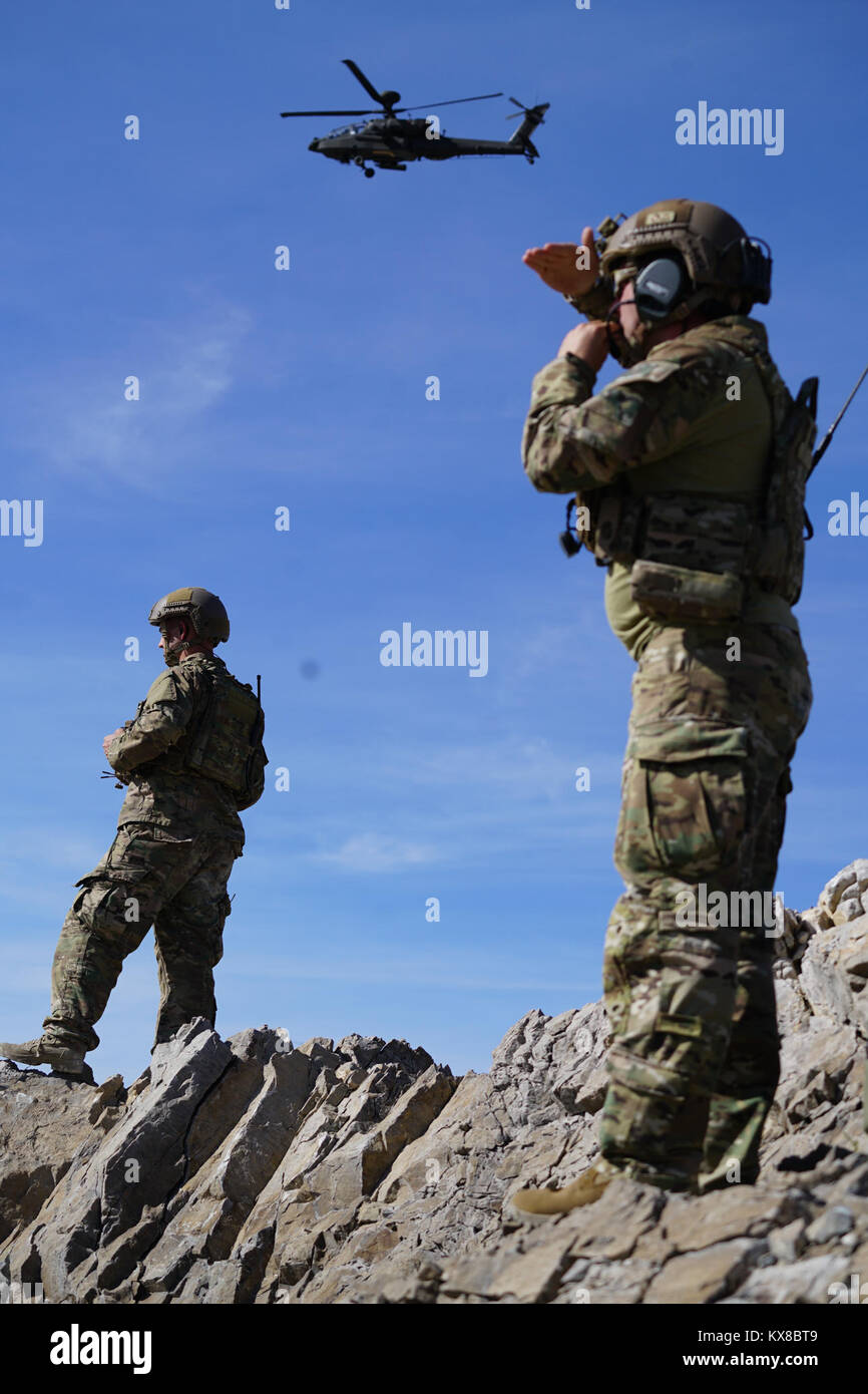 Armed forces in action Stock Photo - Alamy