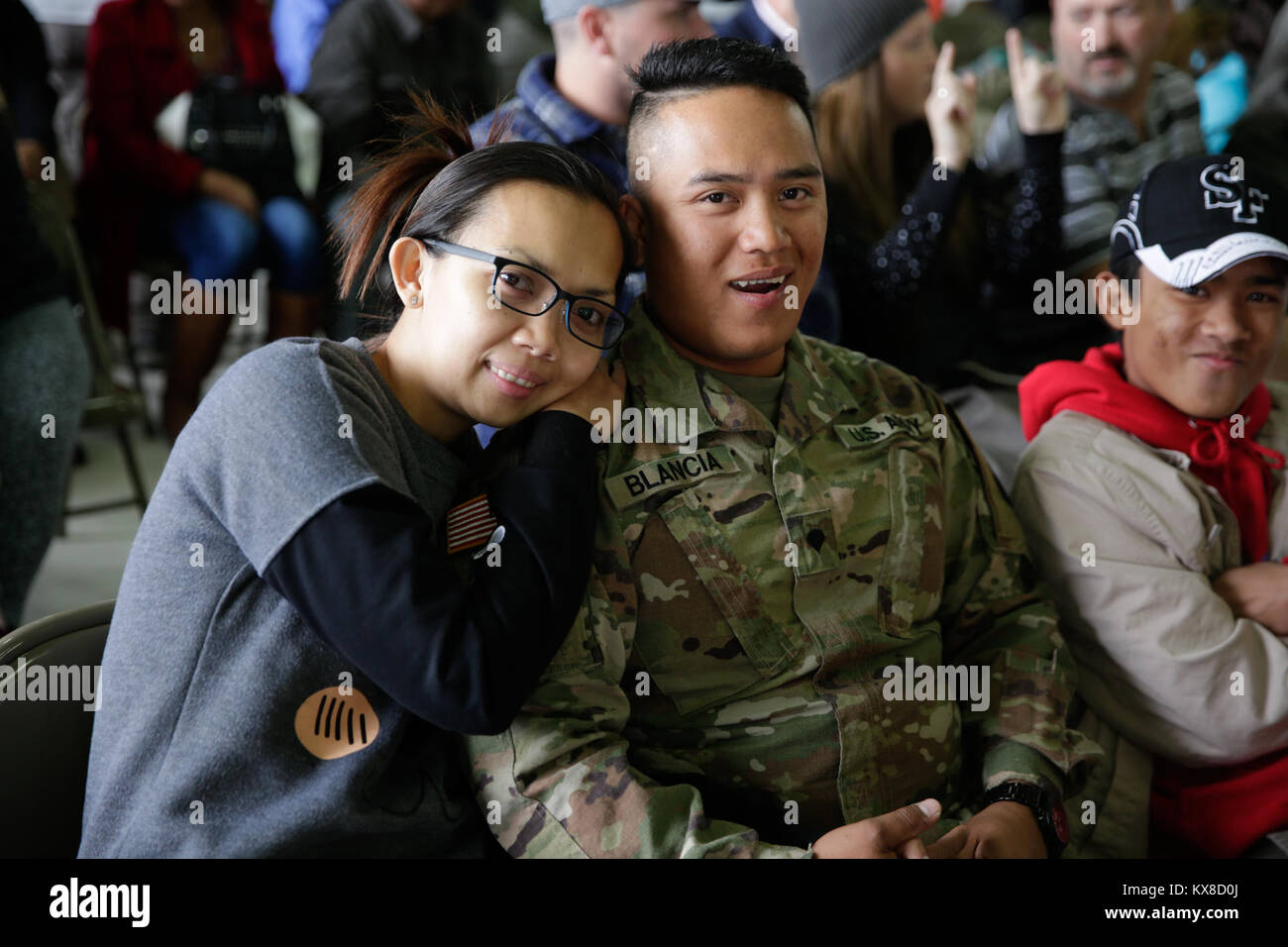 US Army National Guard farewell to family and friends before leaving ...