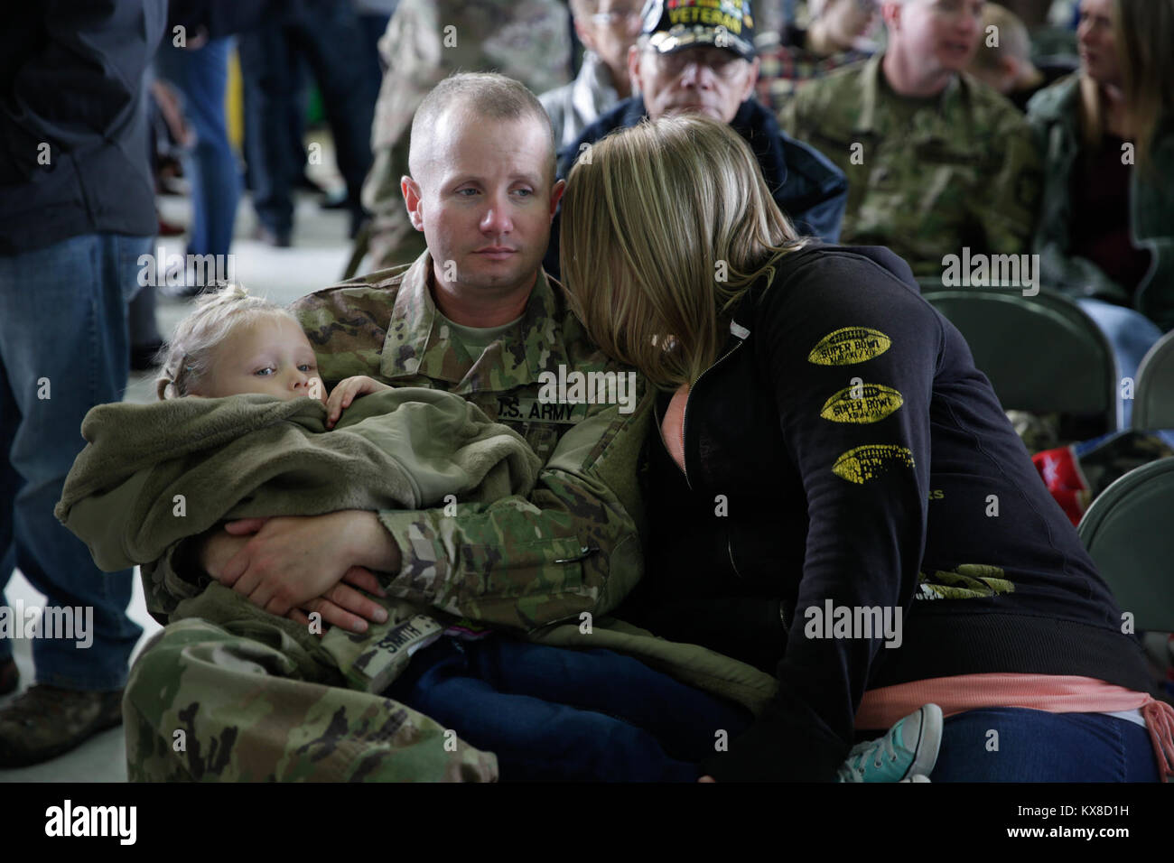 US Army National Guard farewell to family and friends before leaving ...
