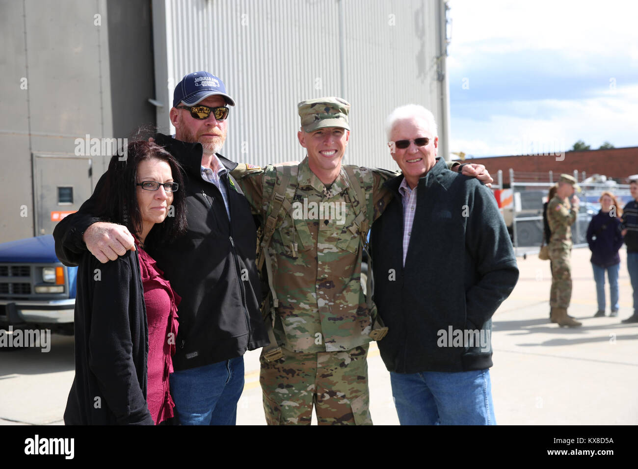 US Army National Guard farewell to family and friends before leaving ...