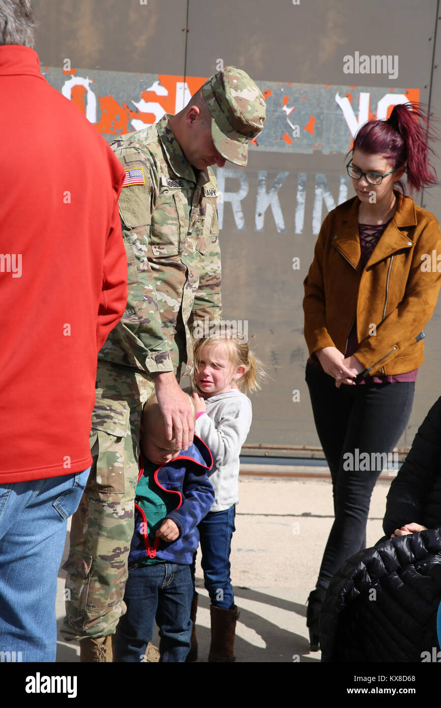 US Army National Guard farewell to family and friends before leaving ...