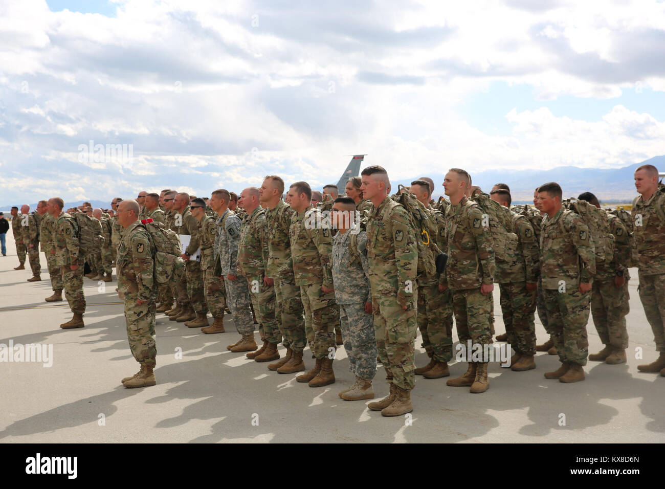 US Army National Guard farewell to family and friends before leaving ...
