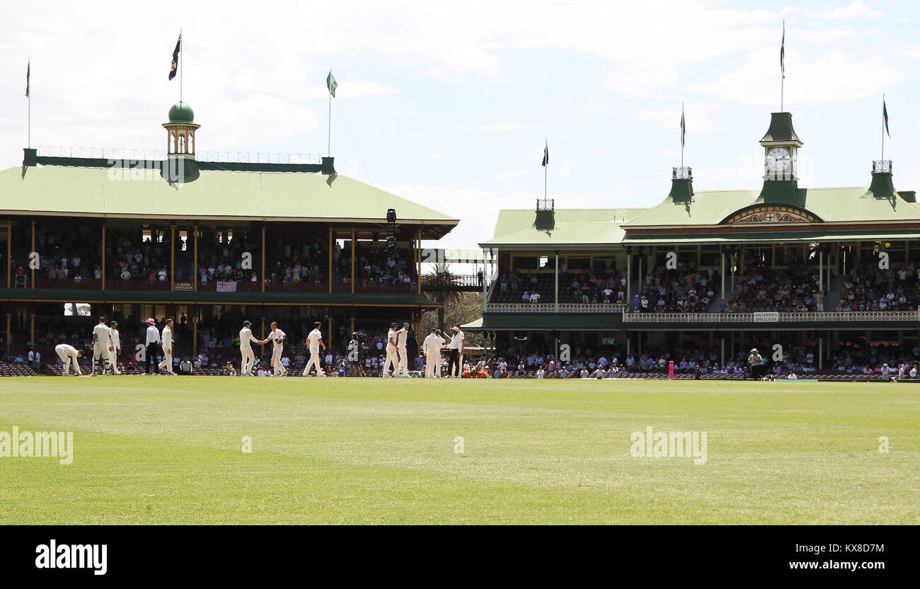 Both teams shake hands after Australia won the fourth test during day ...