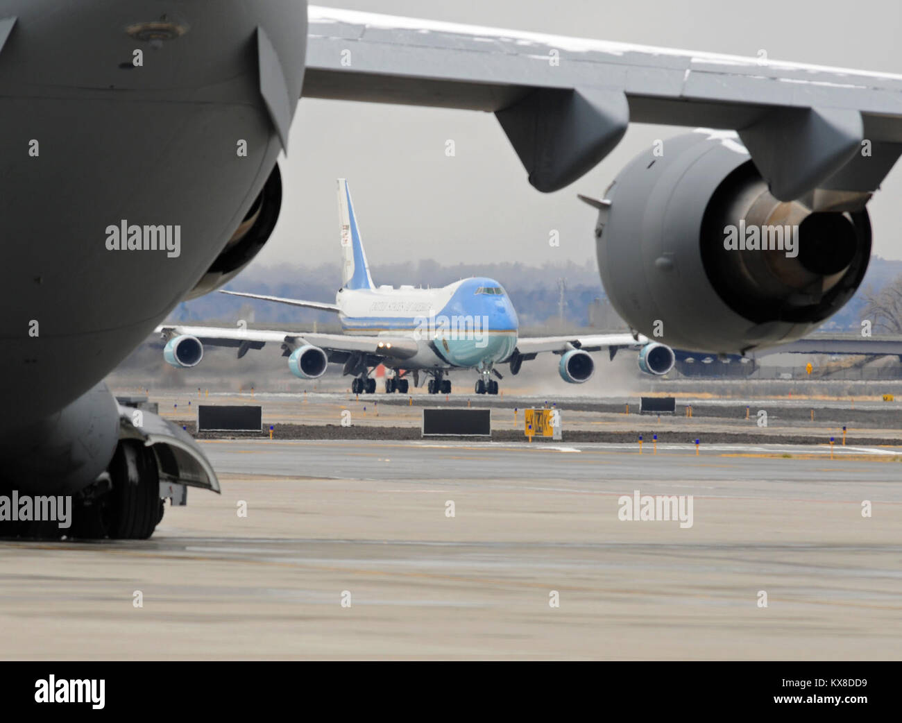 Air Force One on runway Stock Photo - Alamy