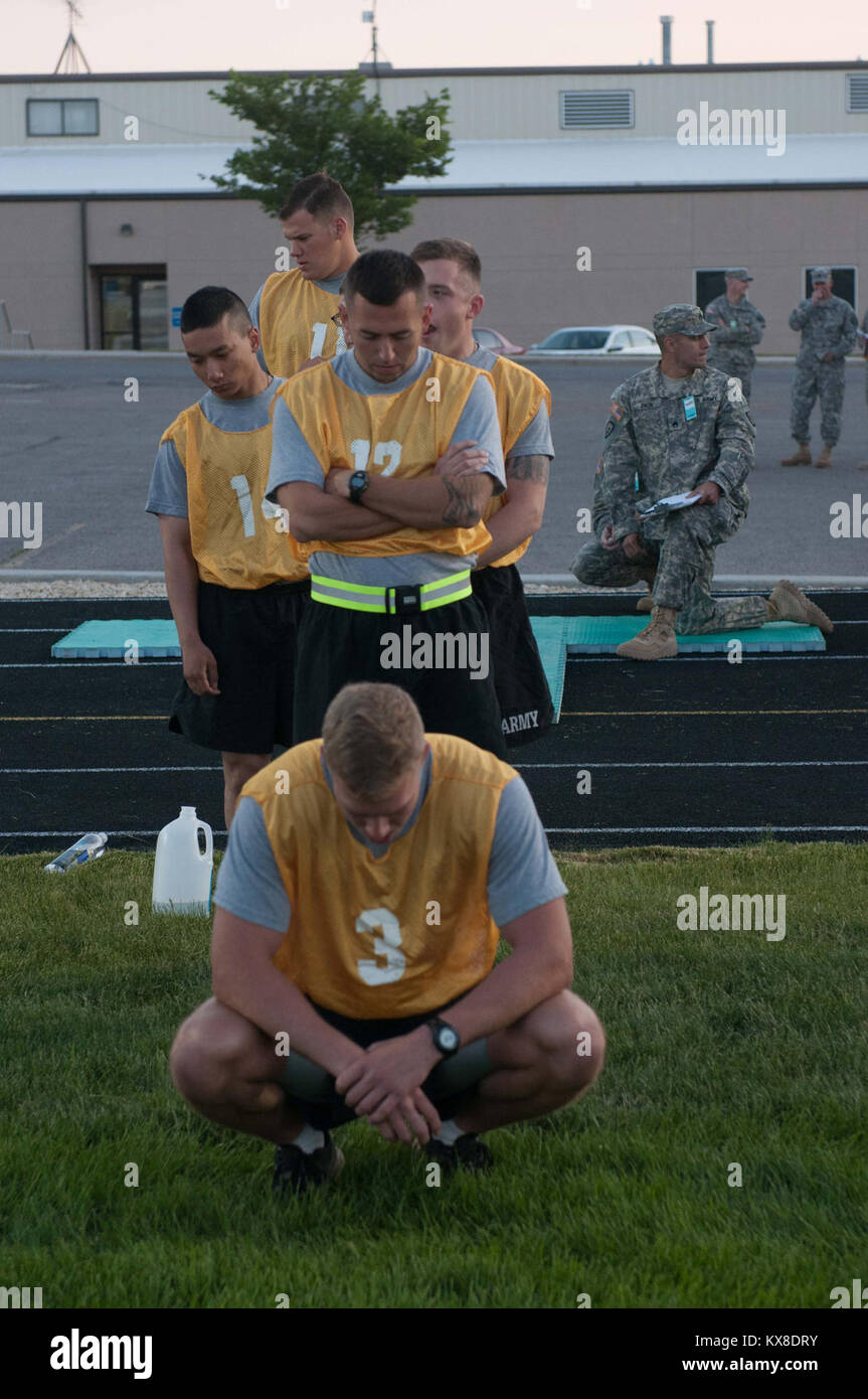 US Army National Guard sports exercise Stock Photo - Alamy