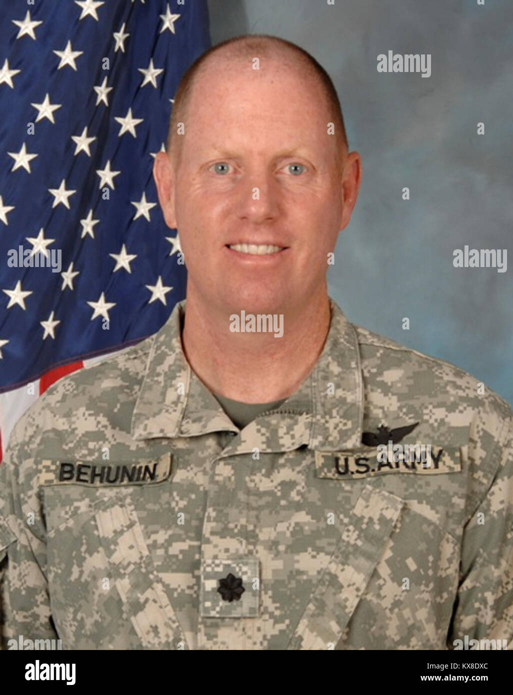 Portrait of US military person Stock Photo - Alamy