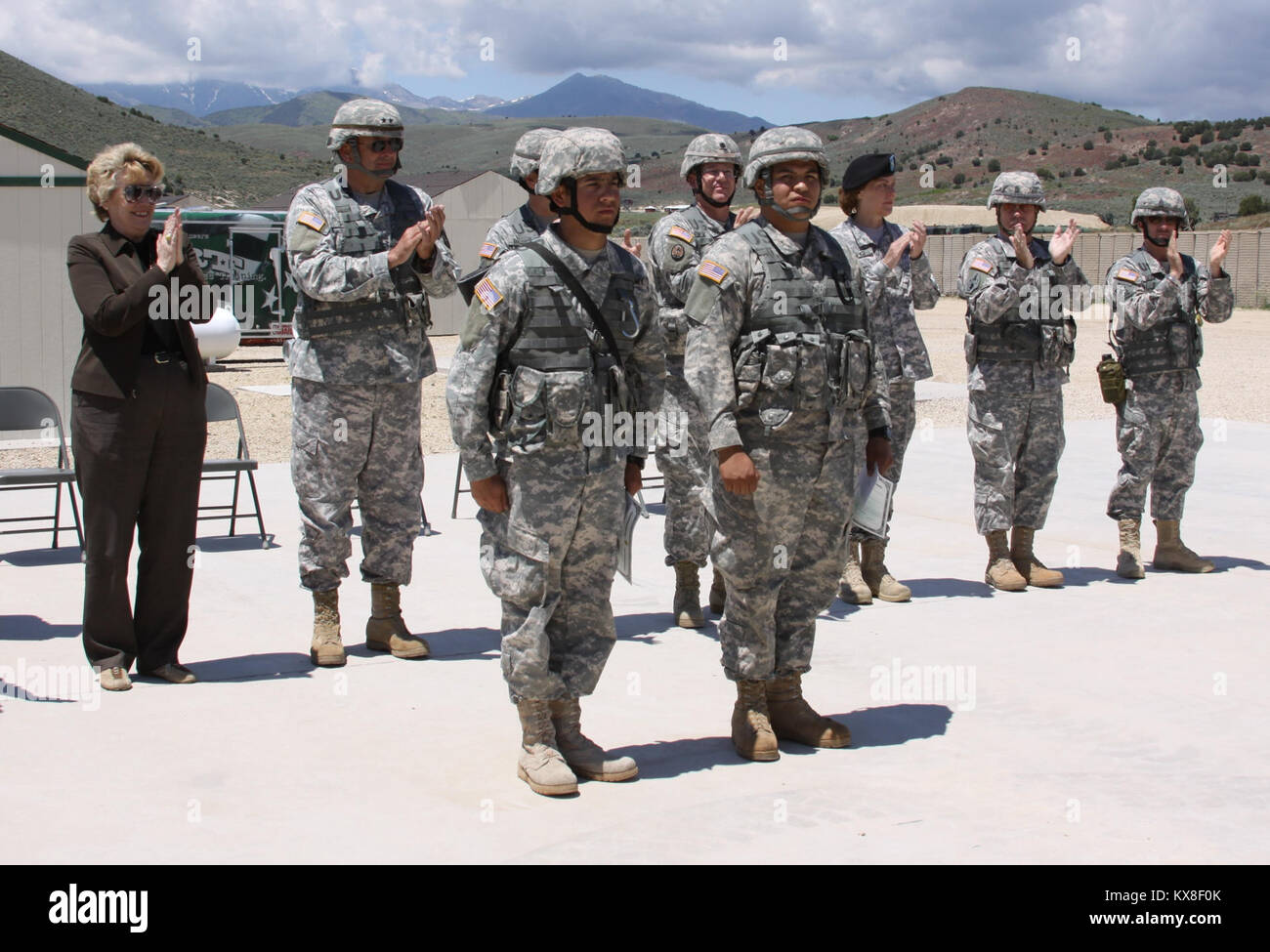 Purple heart soldiers hi-res stock photography and images - Alamy