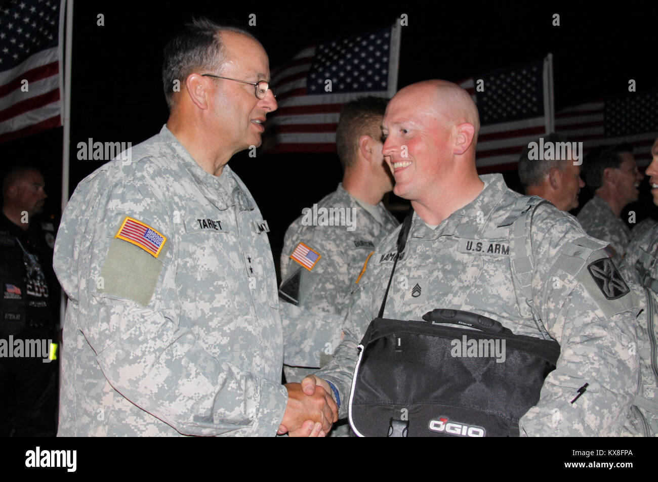 US army farewell before leaving for deployment Stock Photo - Alamy