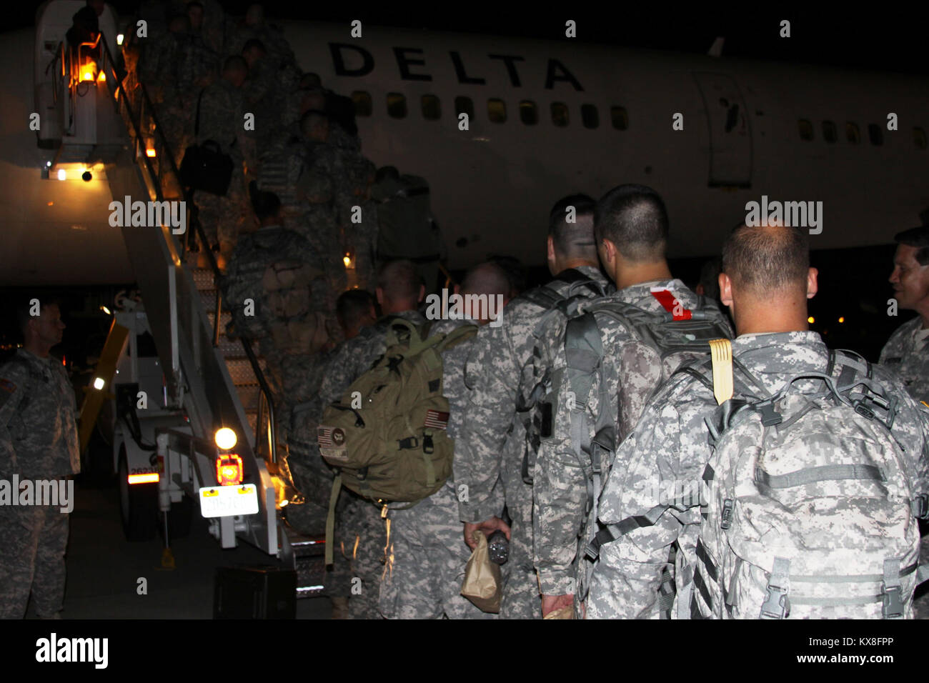 US army farewell before leaving for deployment Stock Photo - Alamy