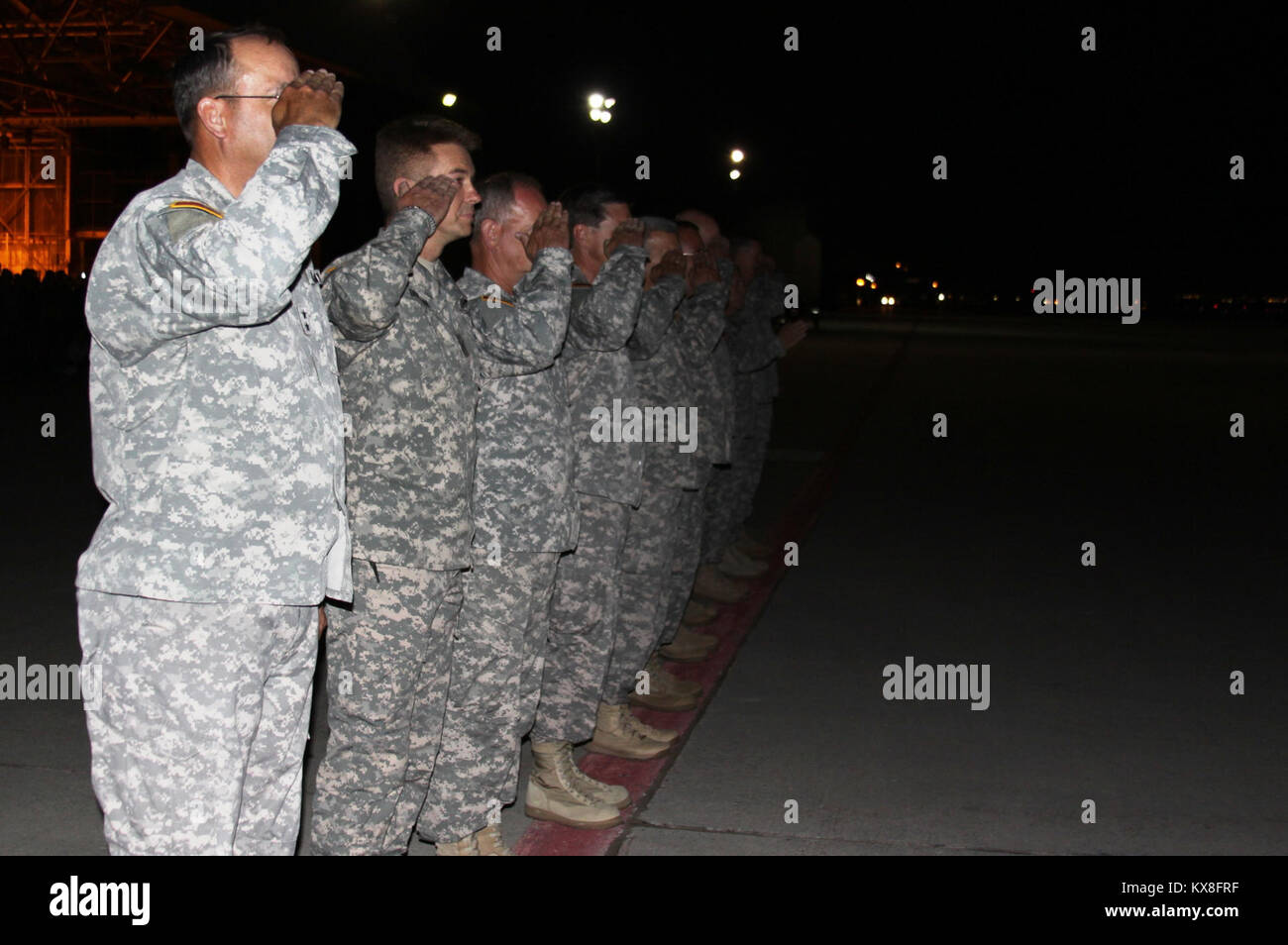 US army farewell before leaving for deployment Stock Photo - Alamy