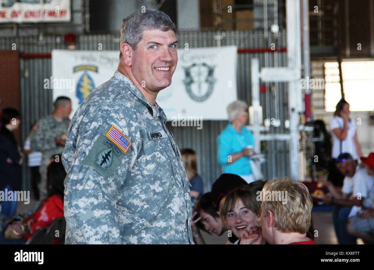 US army family fun day Stock Photo - Alamy