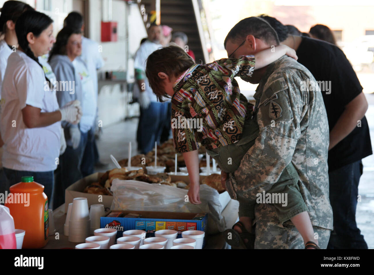 US army family fun day Stock Photo - Alamy