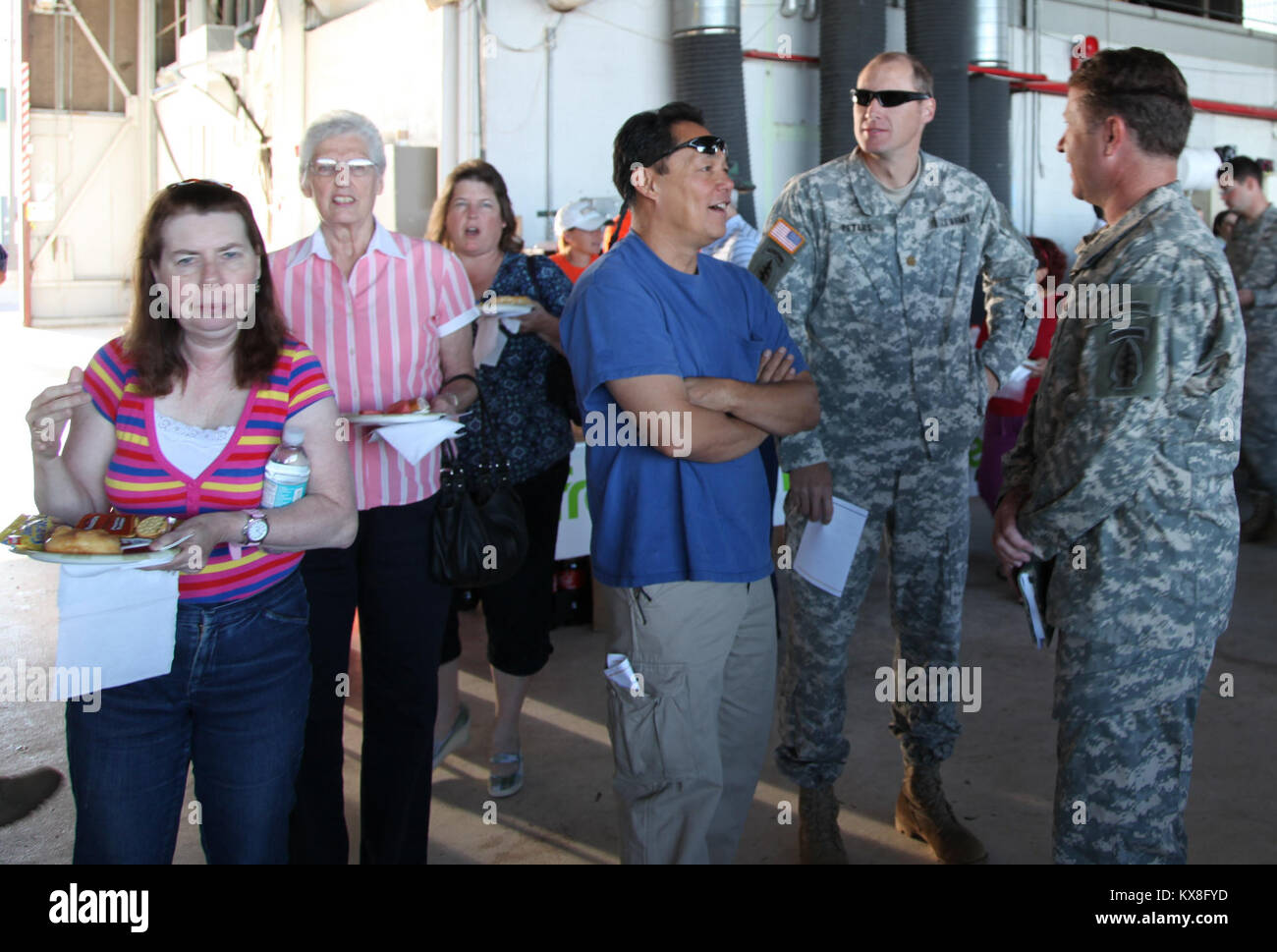 US army family fun day Stock Photo - Alamy