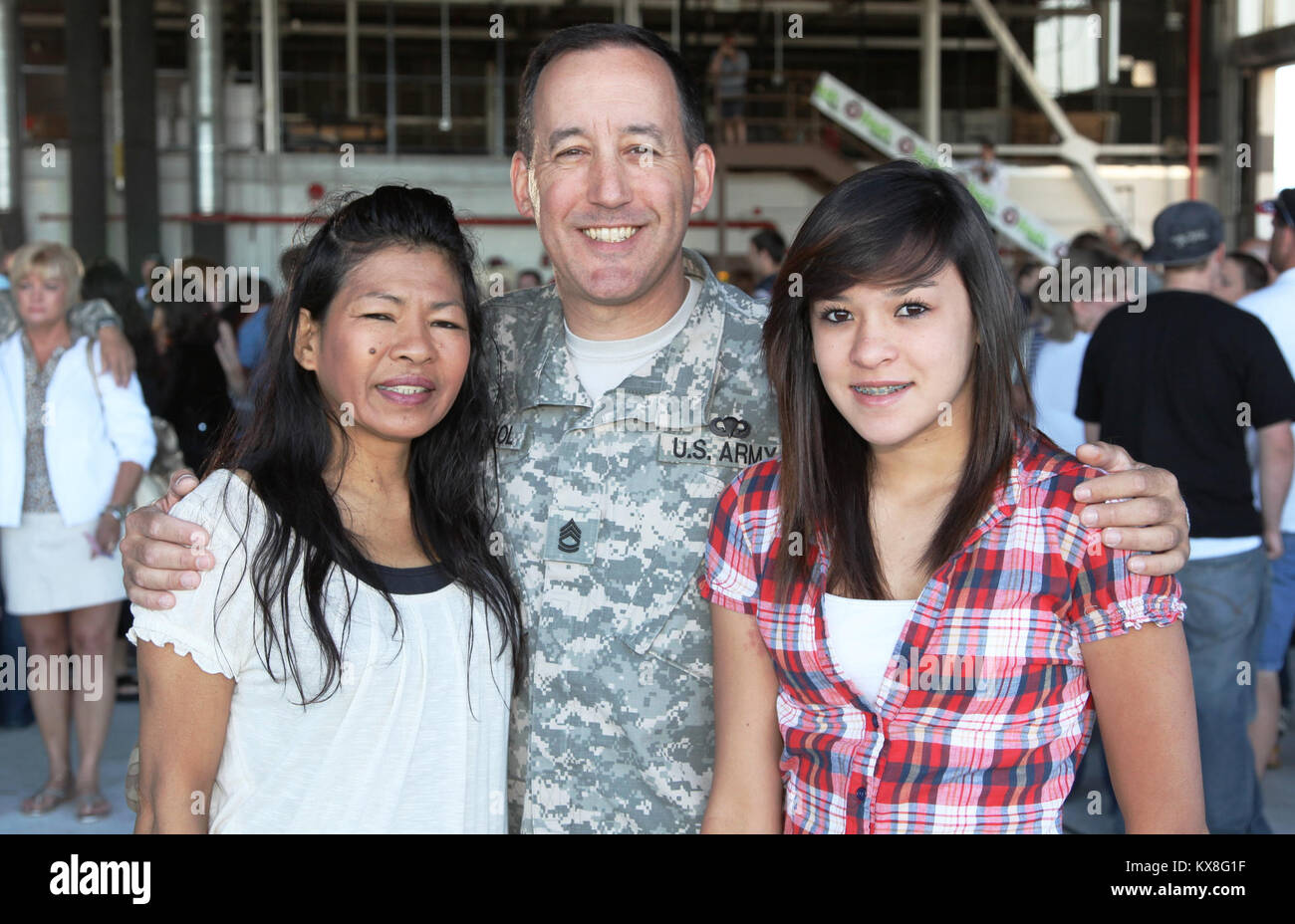 US army soldiers deployment departure, goodbye from friends and family ...