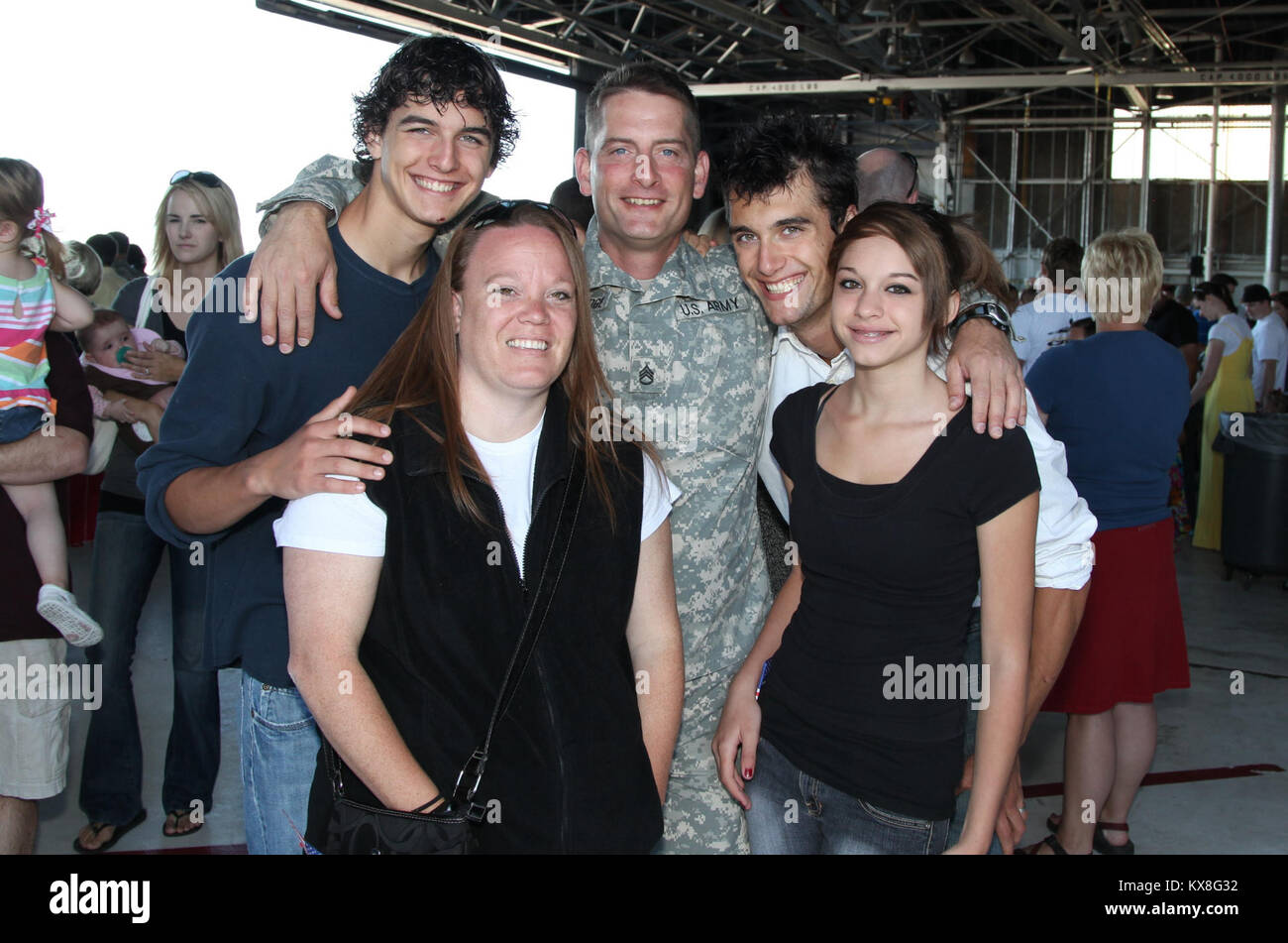 US army soldiers deployment departure, goodbye from friends and family ...
