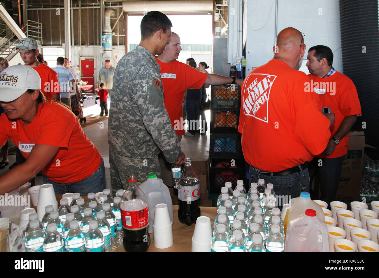 US army soldiers deployment departure, goodbye from friends and family ...