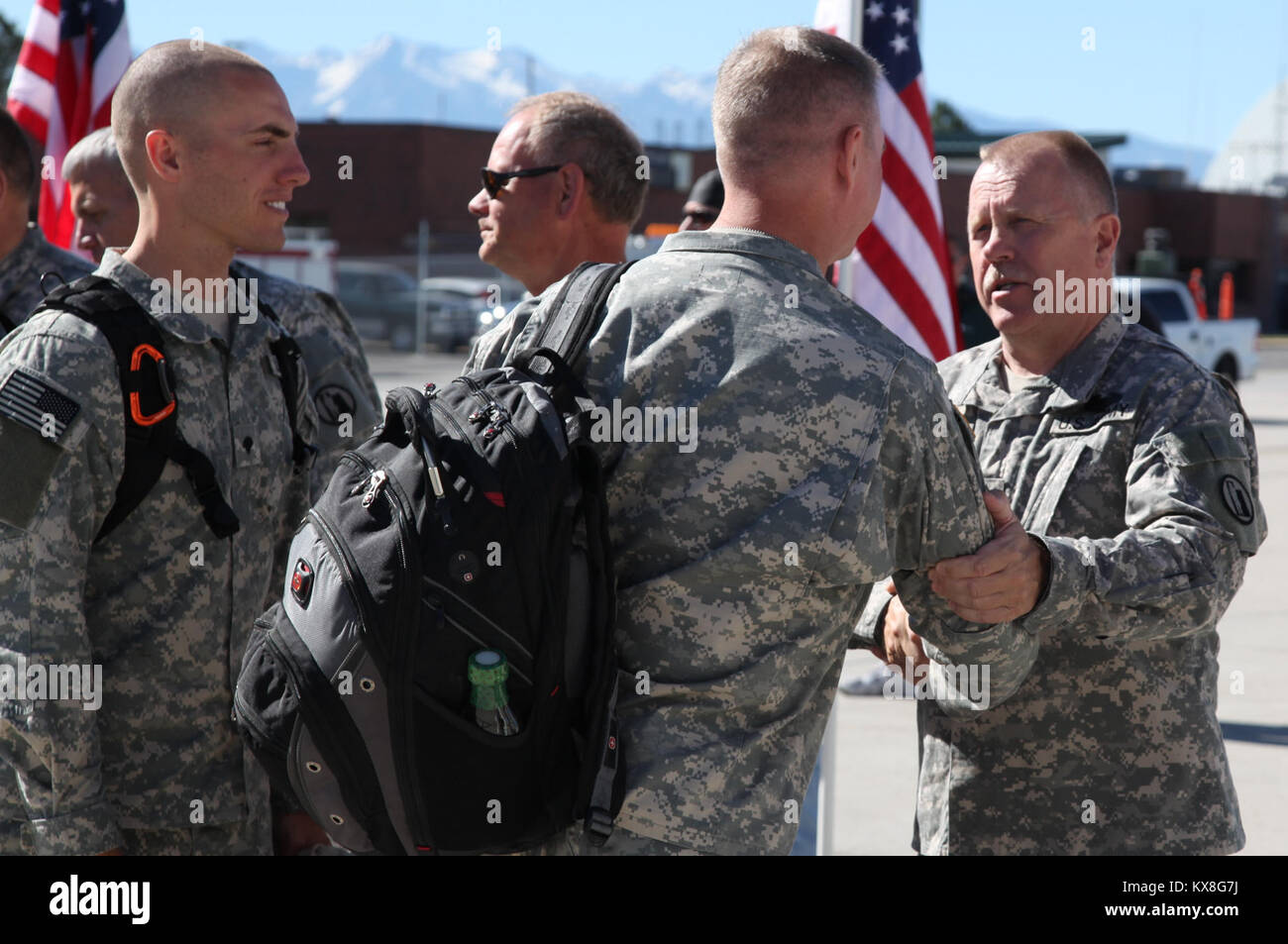 US army soldiers departure at airfield Stock Photo - Alamy