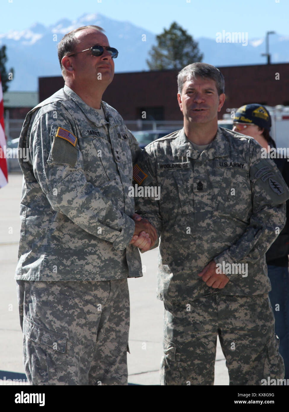 US army soldiers deployment departure, goodbye from friends and family ...