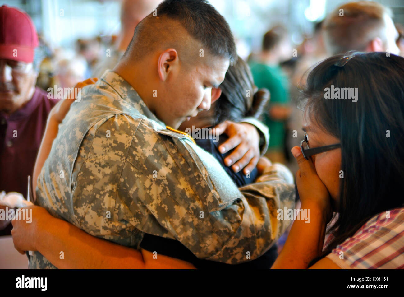 US military personel return home to families Stock Photo - Alamy