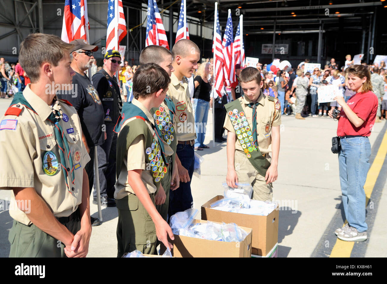 US military personel return home to families Stock Photo - Alamy