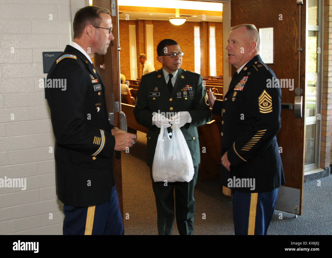 US military families remembrance at funeral Stock Photo - Alamy