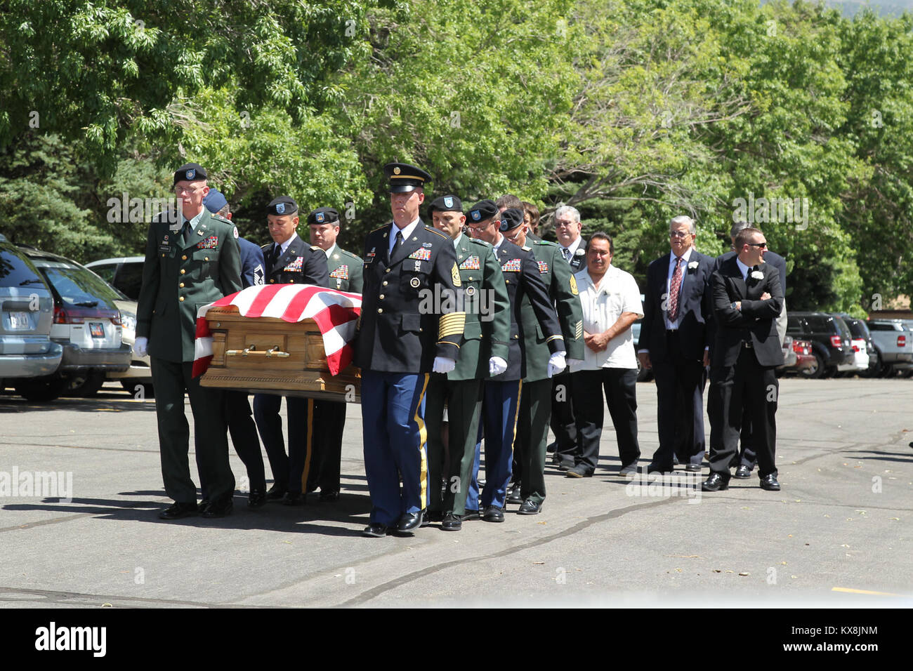 US military families remembrance at funeral Stock Photo - Alamy