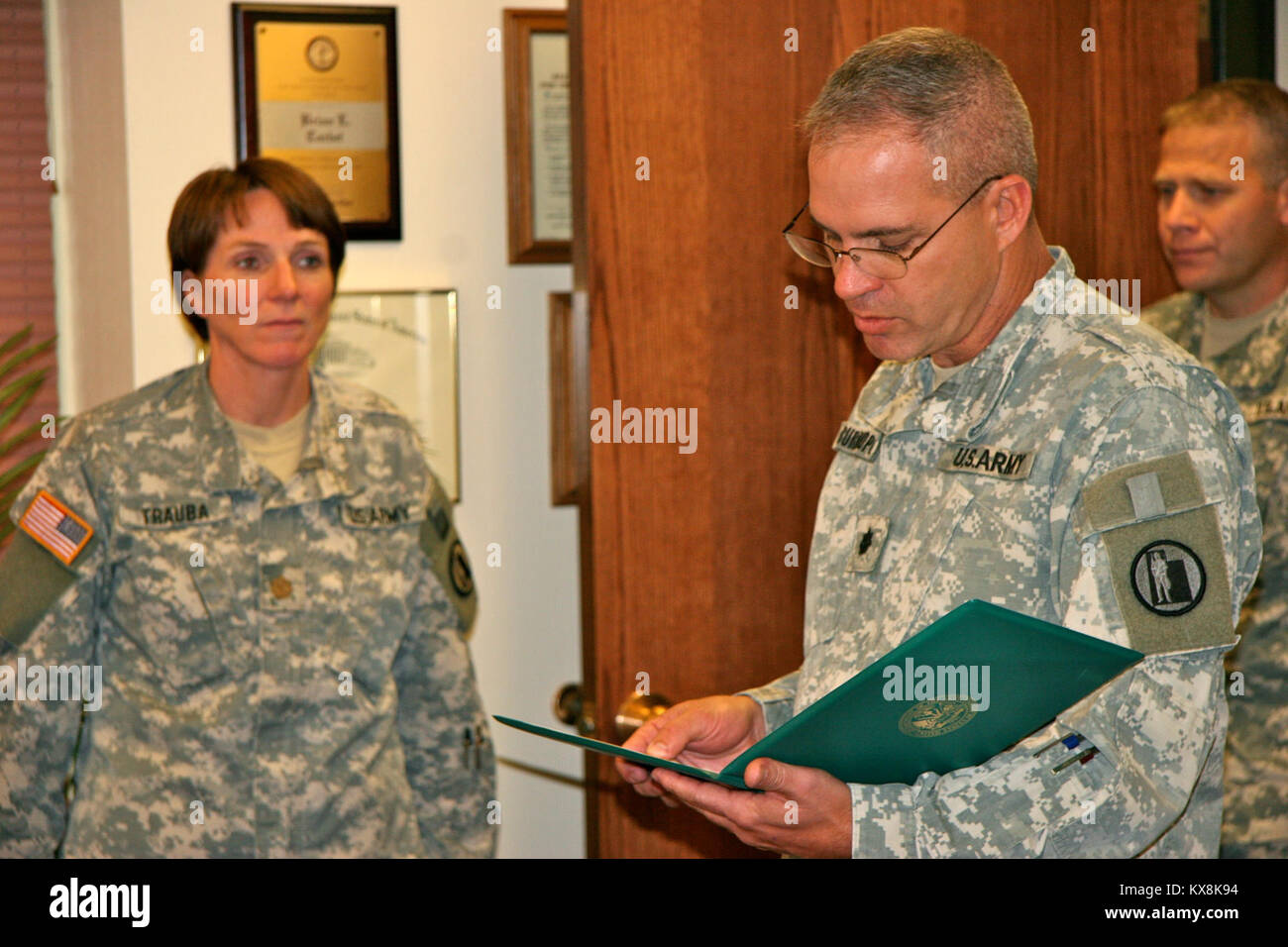 US army awards ceremony Stock Photo - Alamy