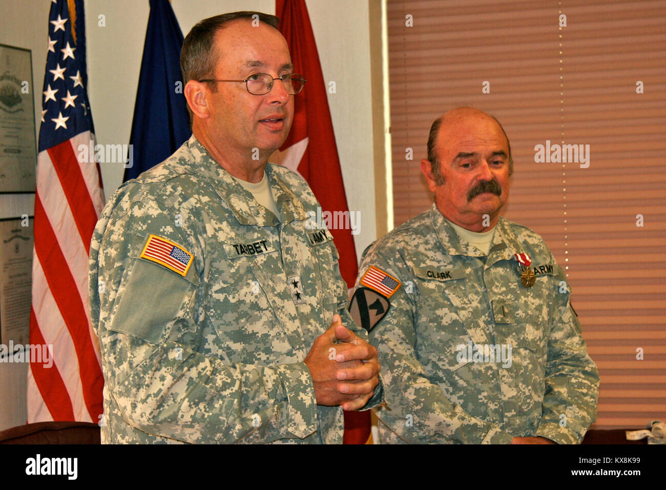 US army awards ceremony Stock Photo - Alamy
