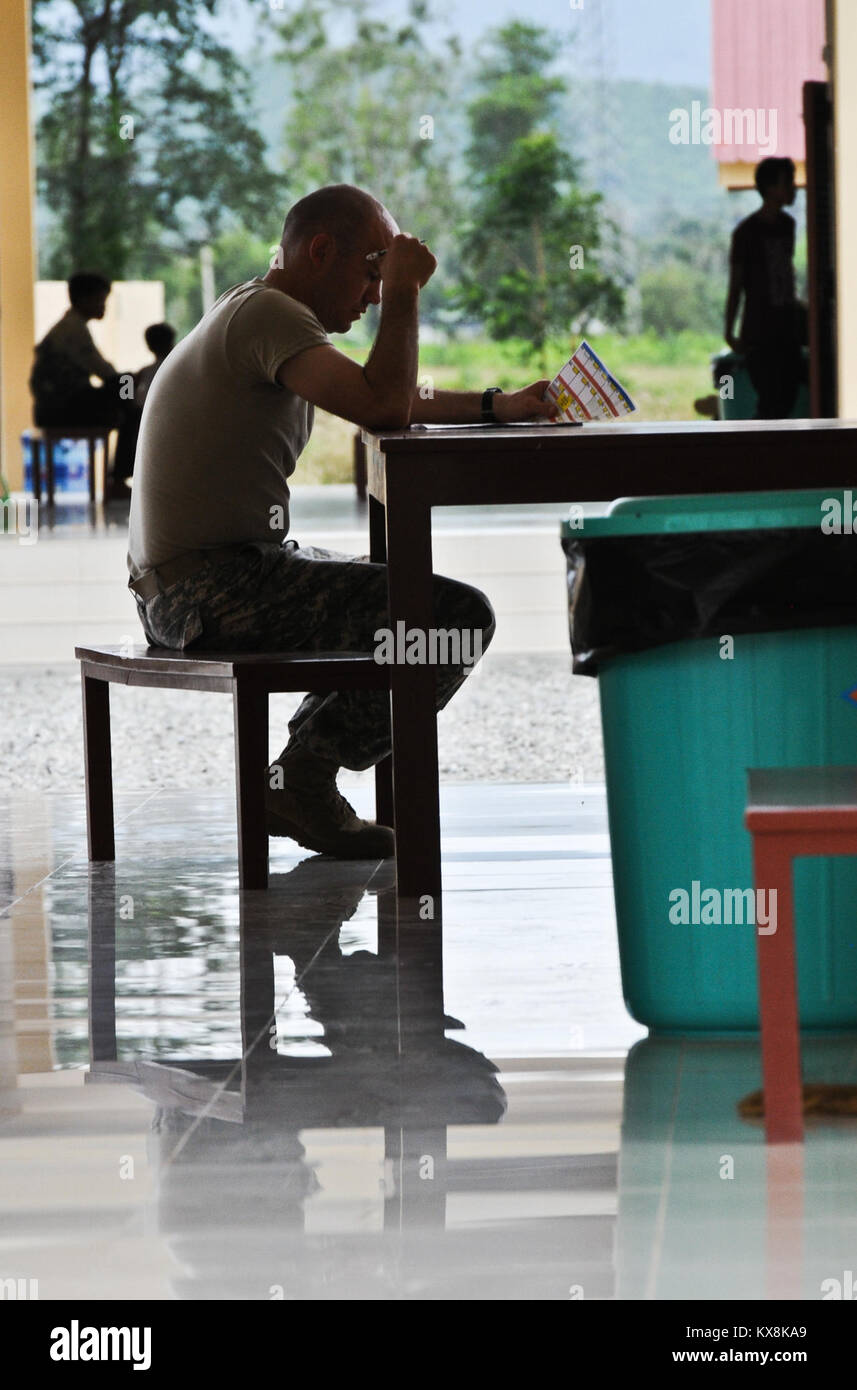 US military personel Stock Photo - Alamy