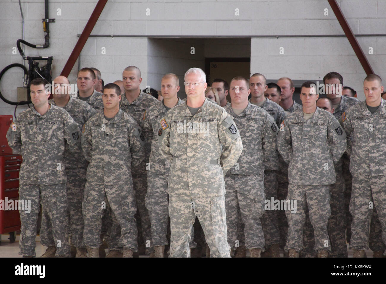 Approximately 45 Soldiers of the Utah Army National Guard's 2-285th Air ...