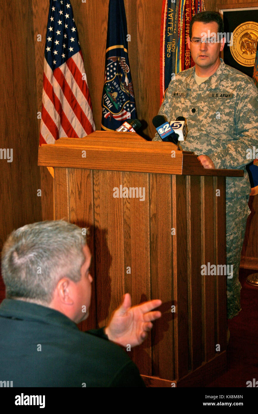 US army award ceremony Stock Photo - Alamy