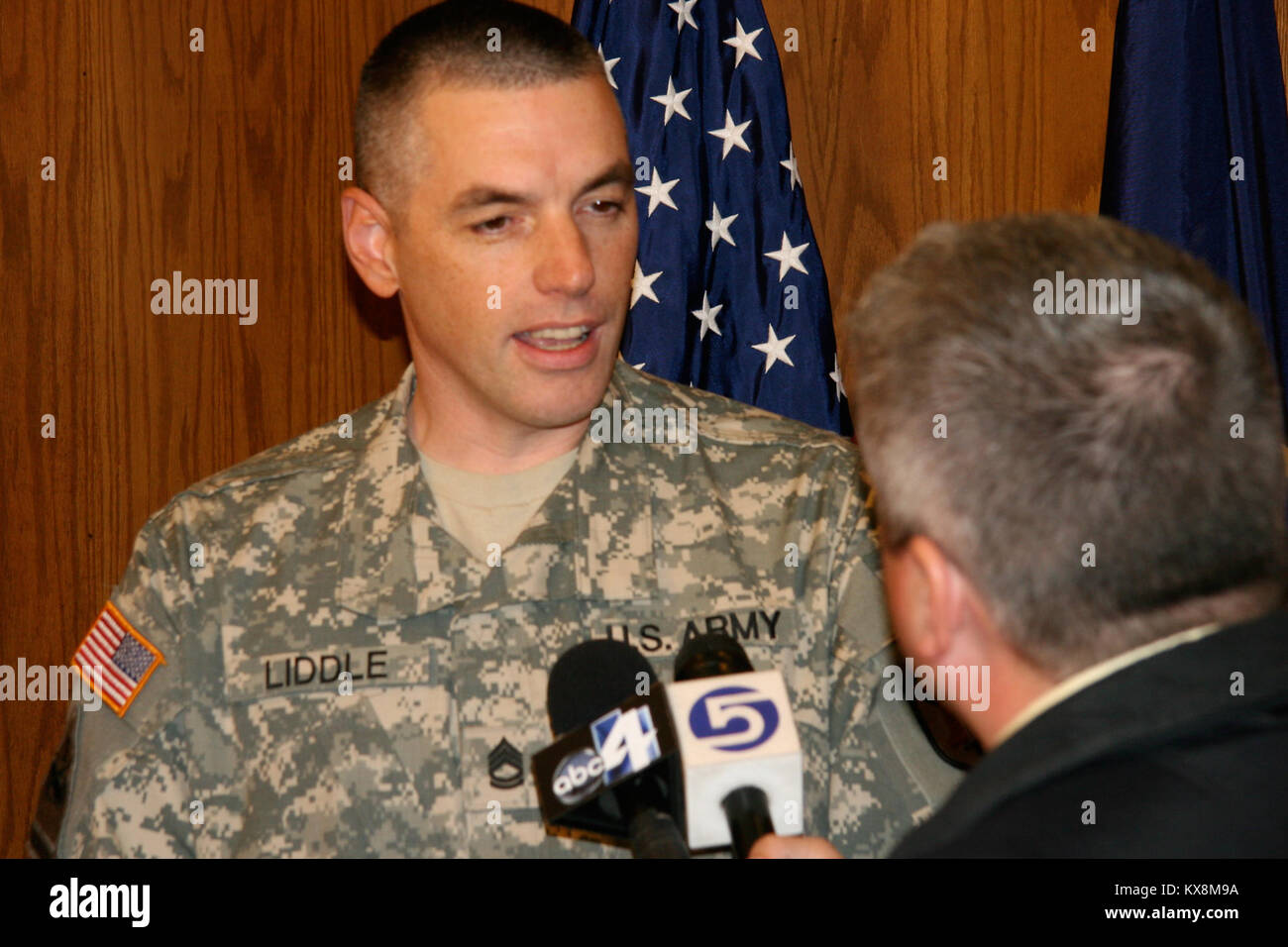 US army award ceremony Stock Photo - Alamy