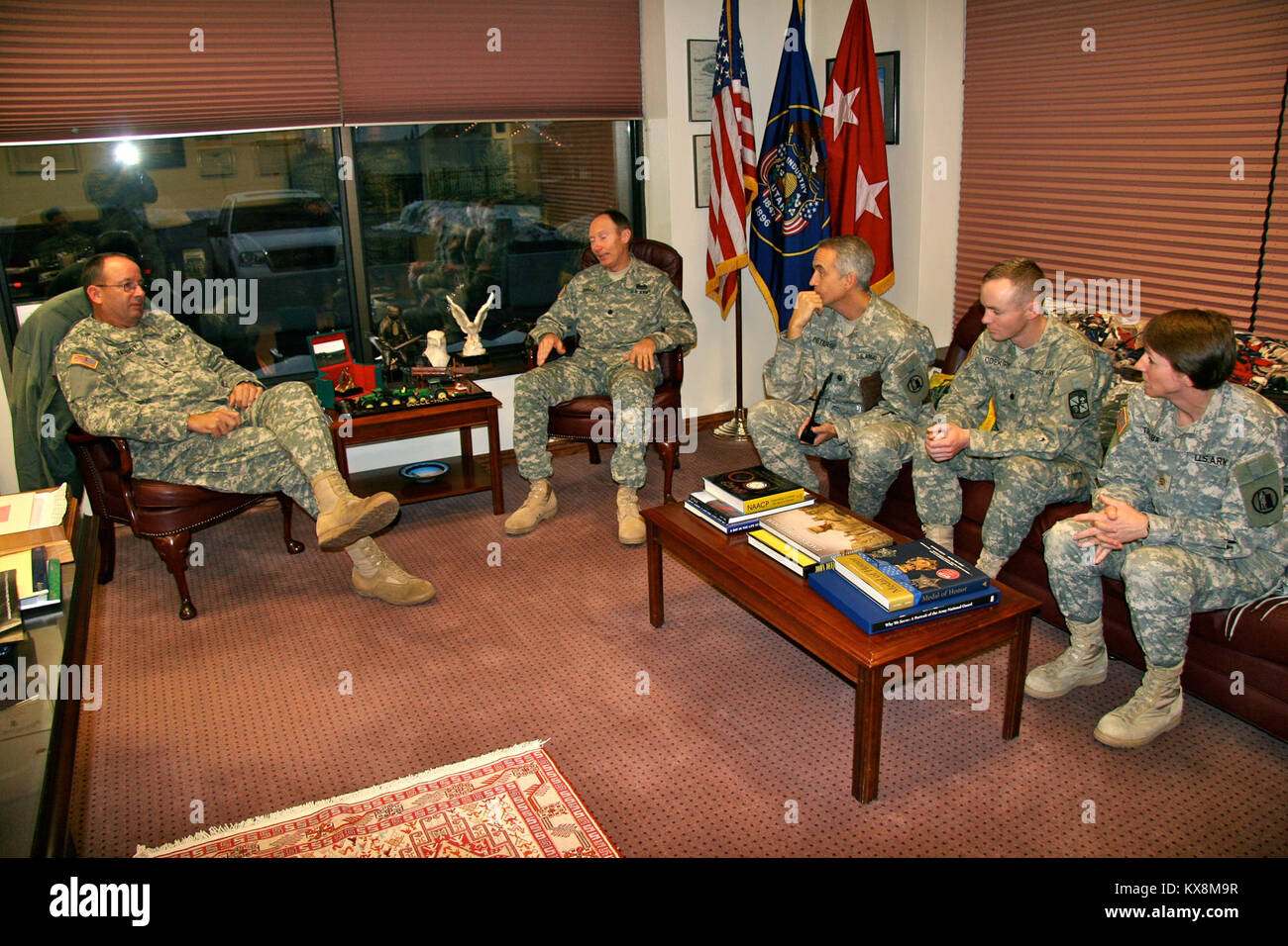 US army award ceremony Stock Photo - Alamy