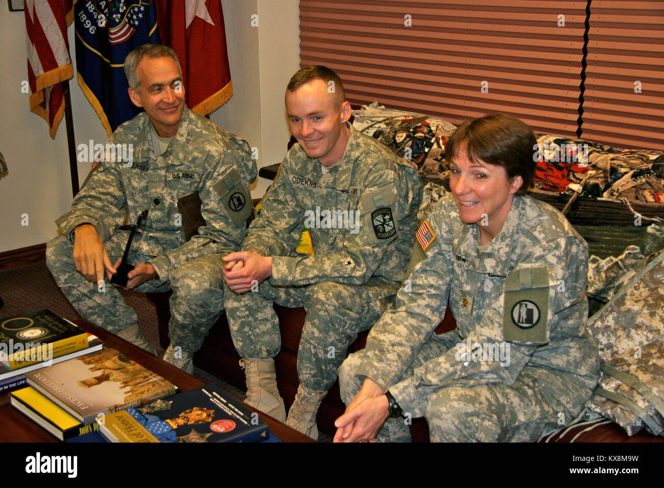 US army award ceremony Stock Photo - Alamy