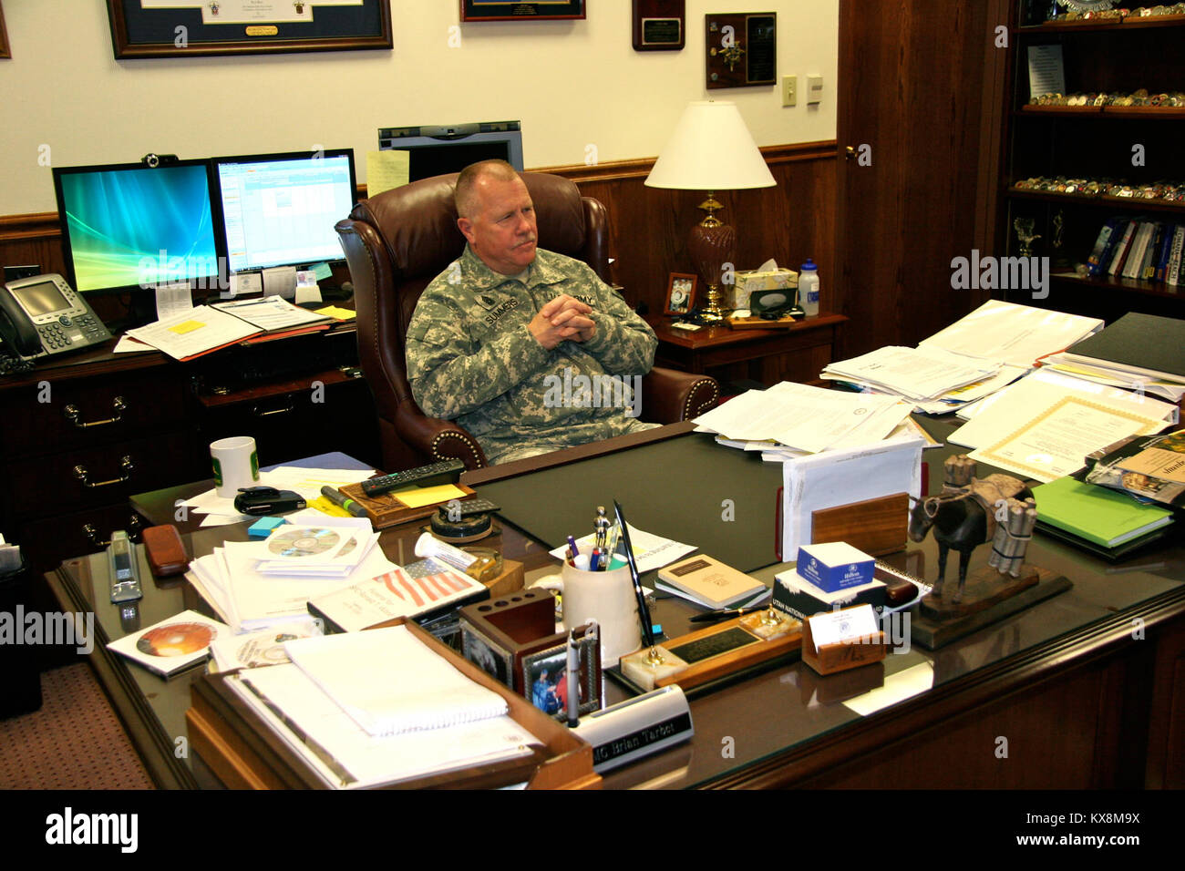 US army award ceremony Stock Photo - Alamy