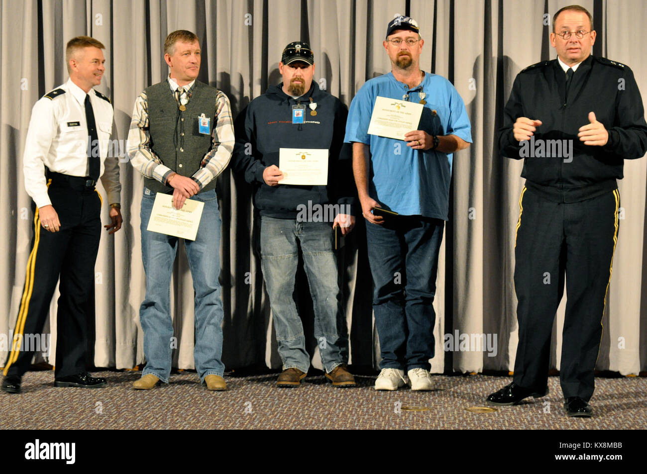 US army award ceremony Stock Photo - Alamy