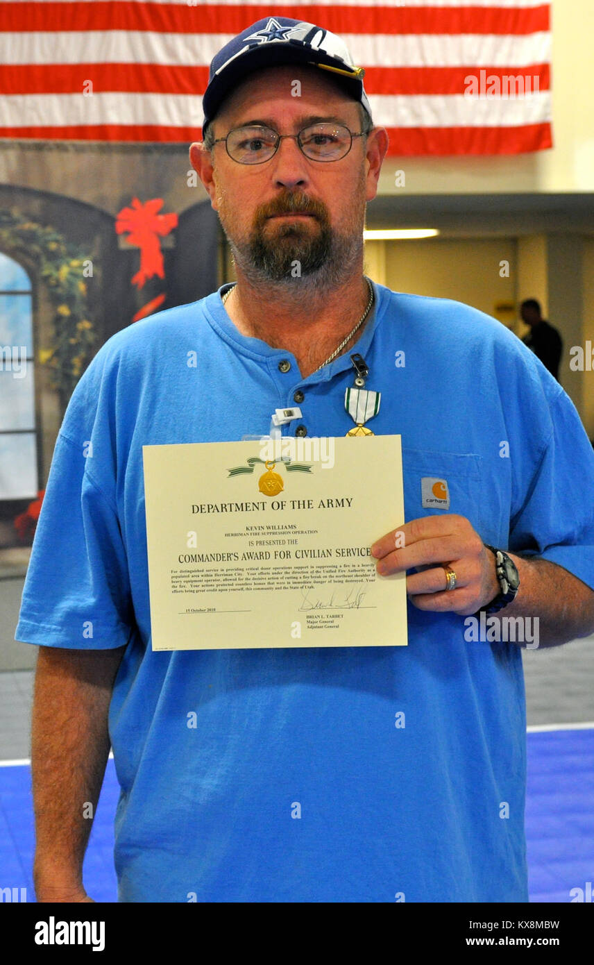 US army award ceremony Stock Photo - Alamy