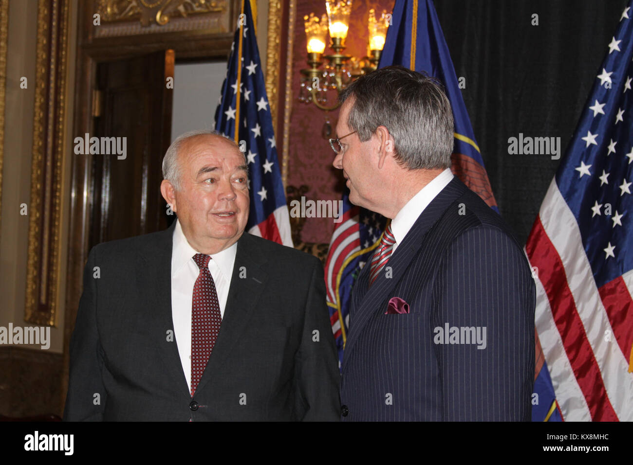 War conflict military politics michael howard hi-res stock photography ...