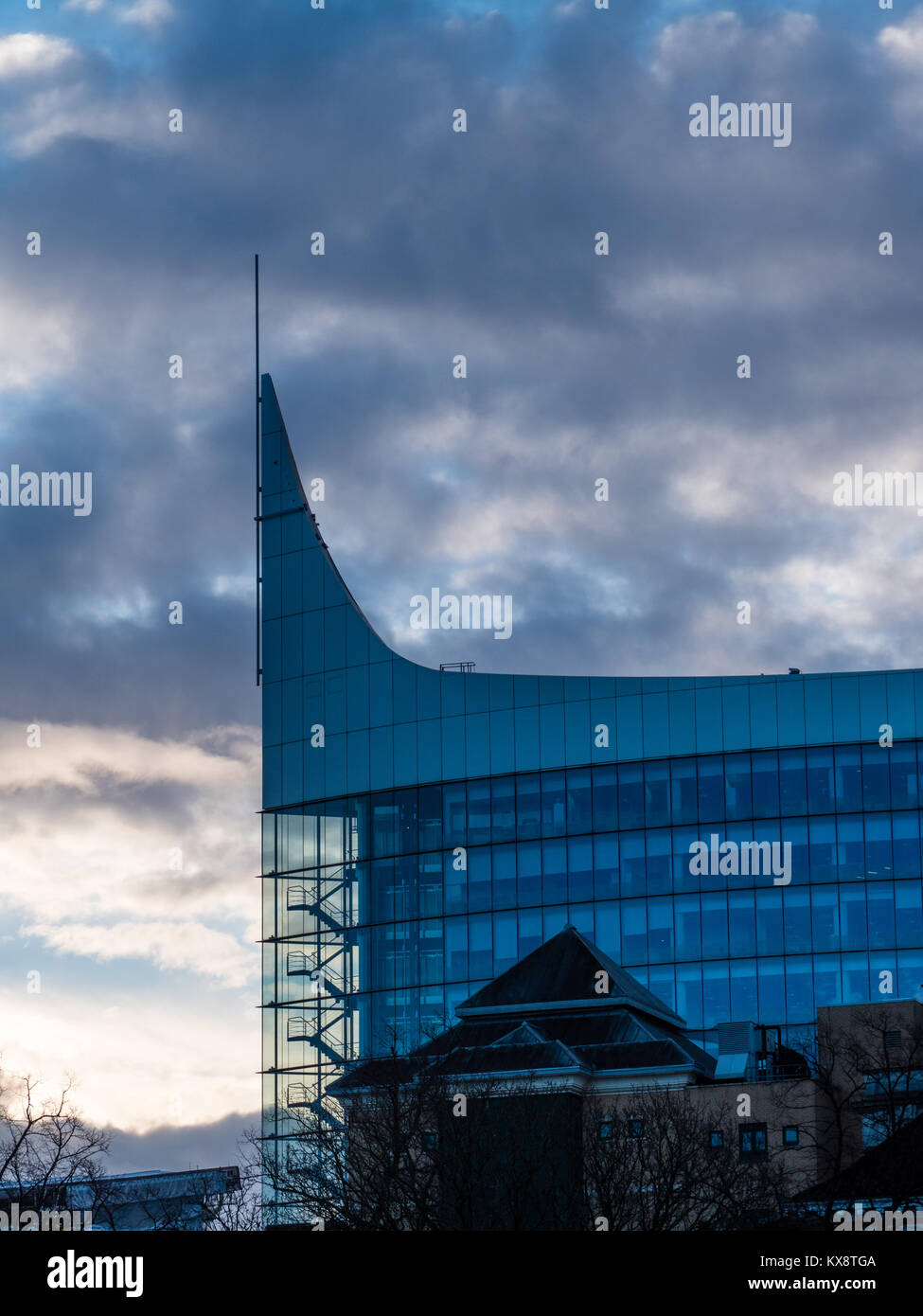 Skyscraper reading berkshire hi-res stock photography and images - Alamy