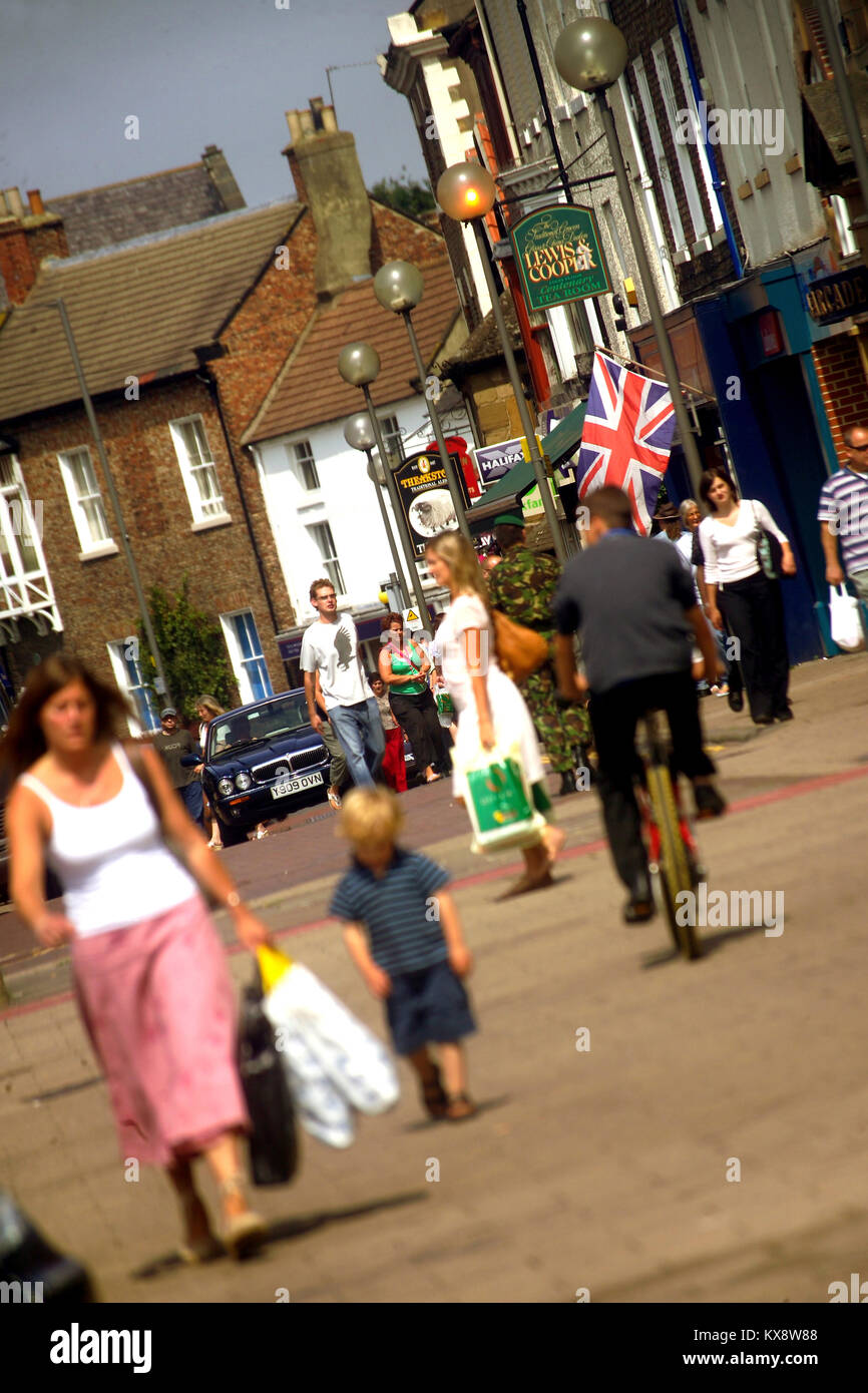 Northallerton high street yorkshire hi-res stock photography and images ...