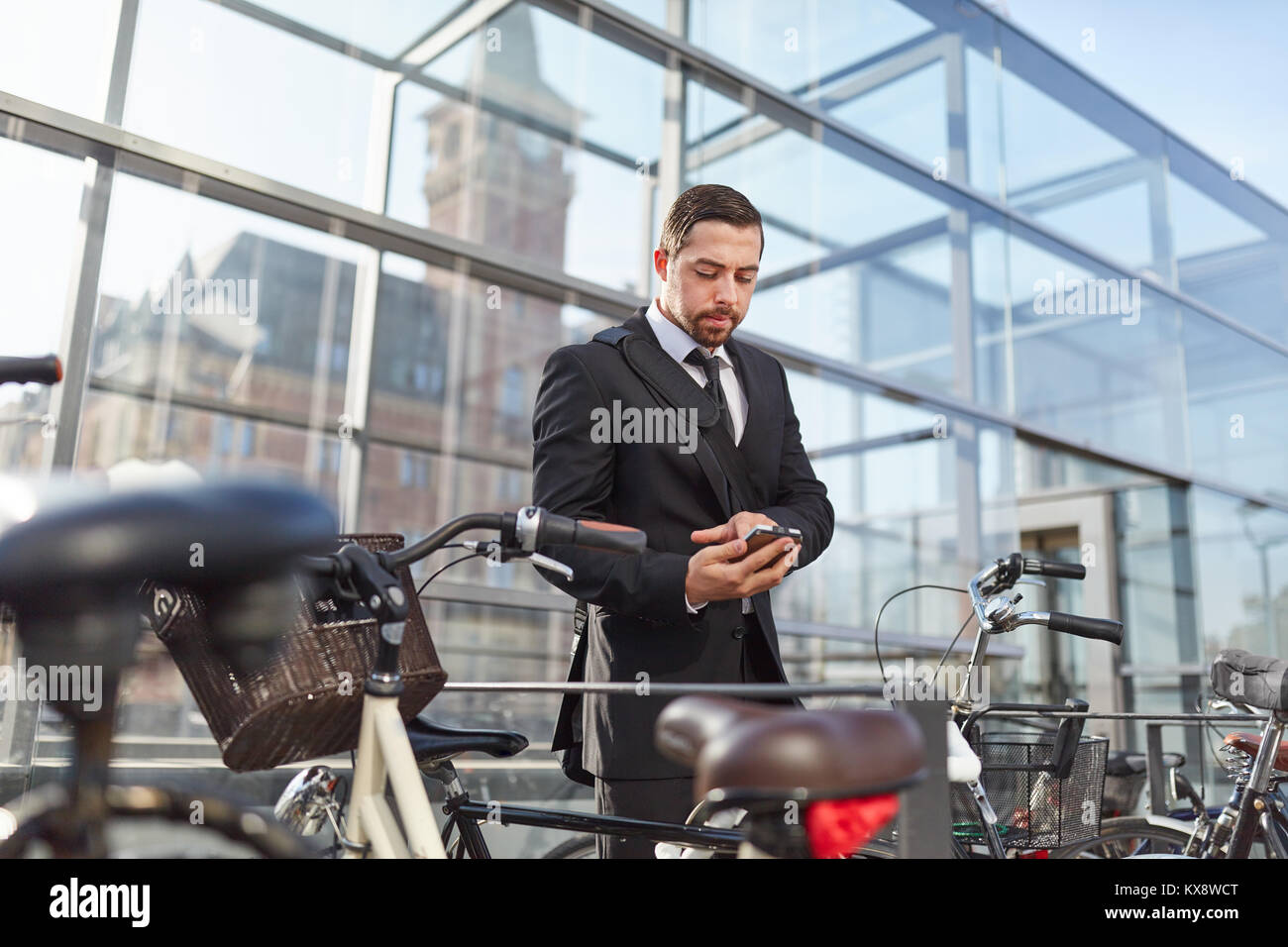 Smart lock hi-res stock photography and images - Alamy