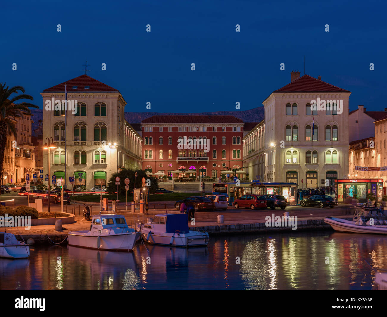 Republic square split hi-res stock photography and images - Alamy